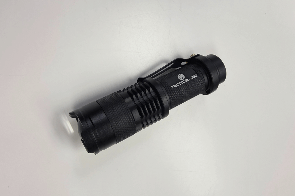 Tactical Jag Compact Flashlight | Concealed Coalition